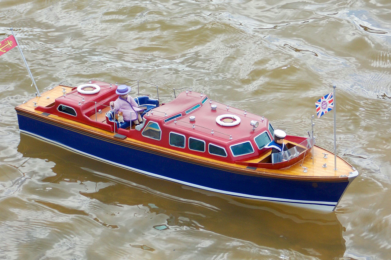 Royal Barge – SRCMYC/SRCMBC