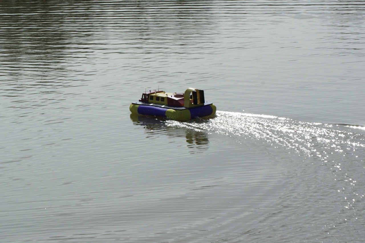 Griffin Hovercraft – SRCMYC/SRCMBC