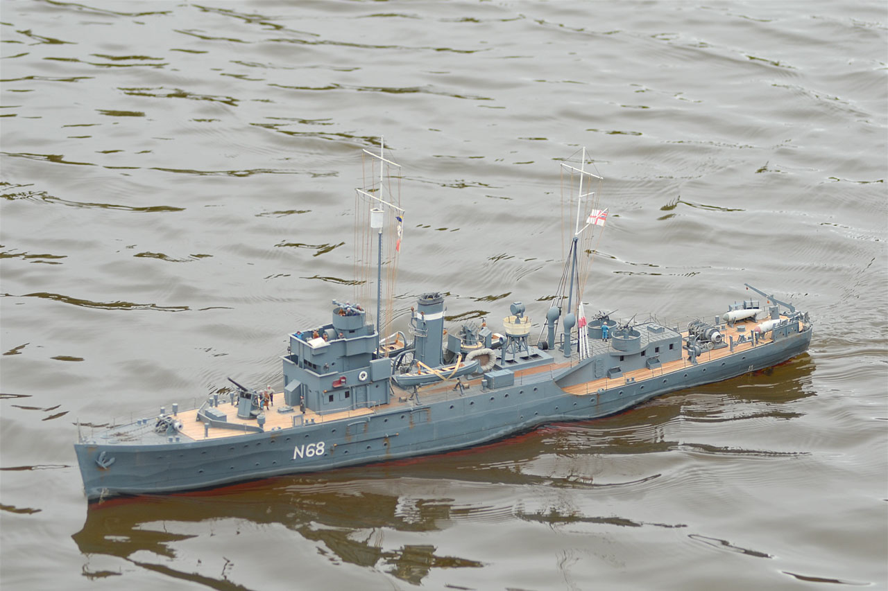 Models at the Pond on Thursday – SRCMYC/SRCMBC